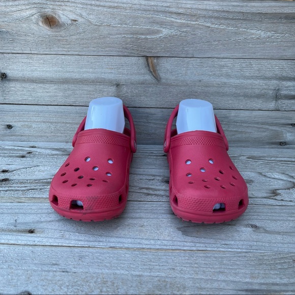 Shoes | Crocs Classic Clog Pepper | Poshmark